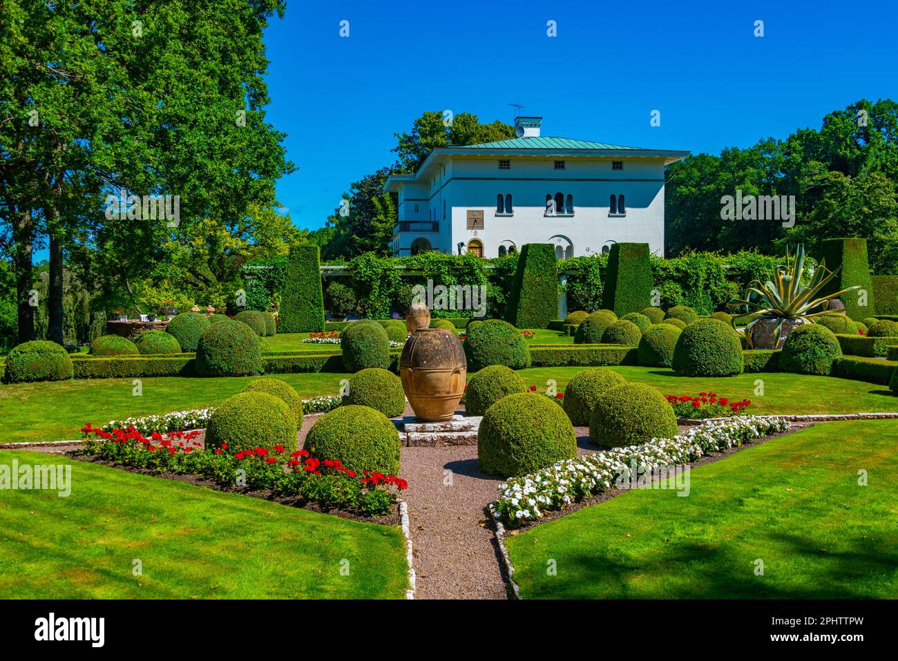 Swedish borgholm castle slott öland hi-res stock photography and images ...