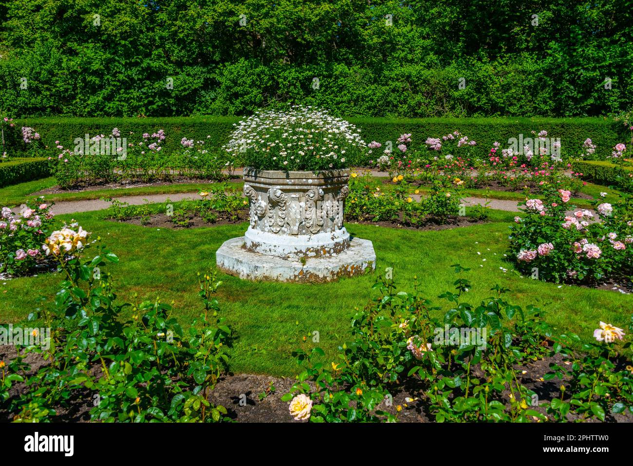 Gardens at Solliden palace in Sweden Stock Photo - Alamy