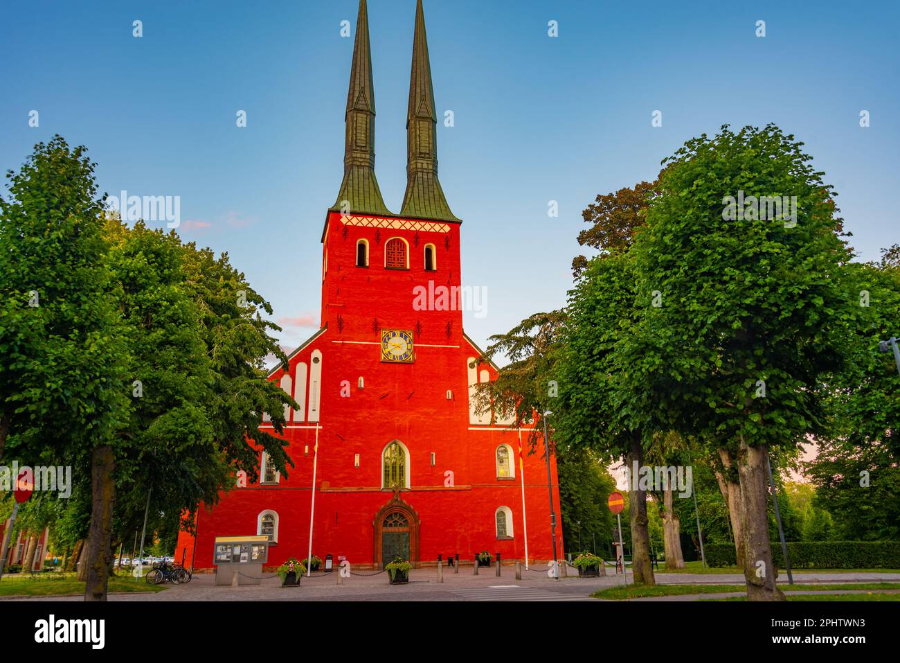 Sweden vaxjo church exterior hi-res stock photography and images - Alamy