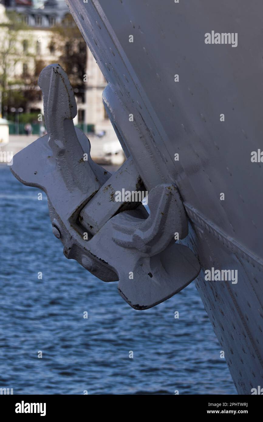 Anchor on boat person hi-res stock photography and images - Alamy