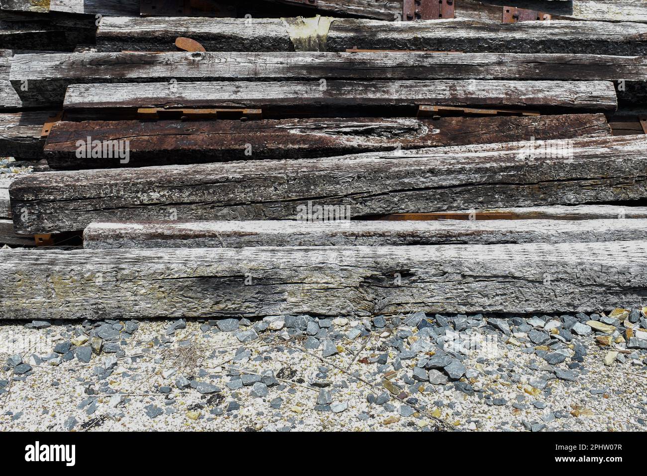 Old cross ties hi-res stock photography and images - Alamy