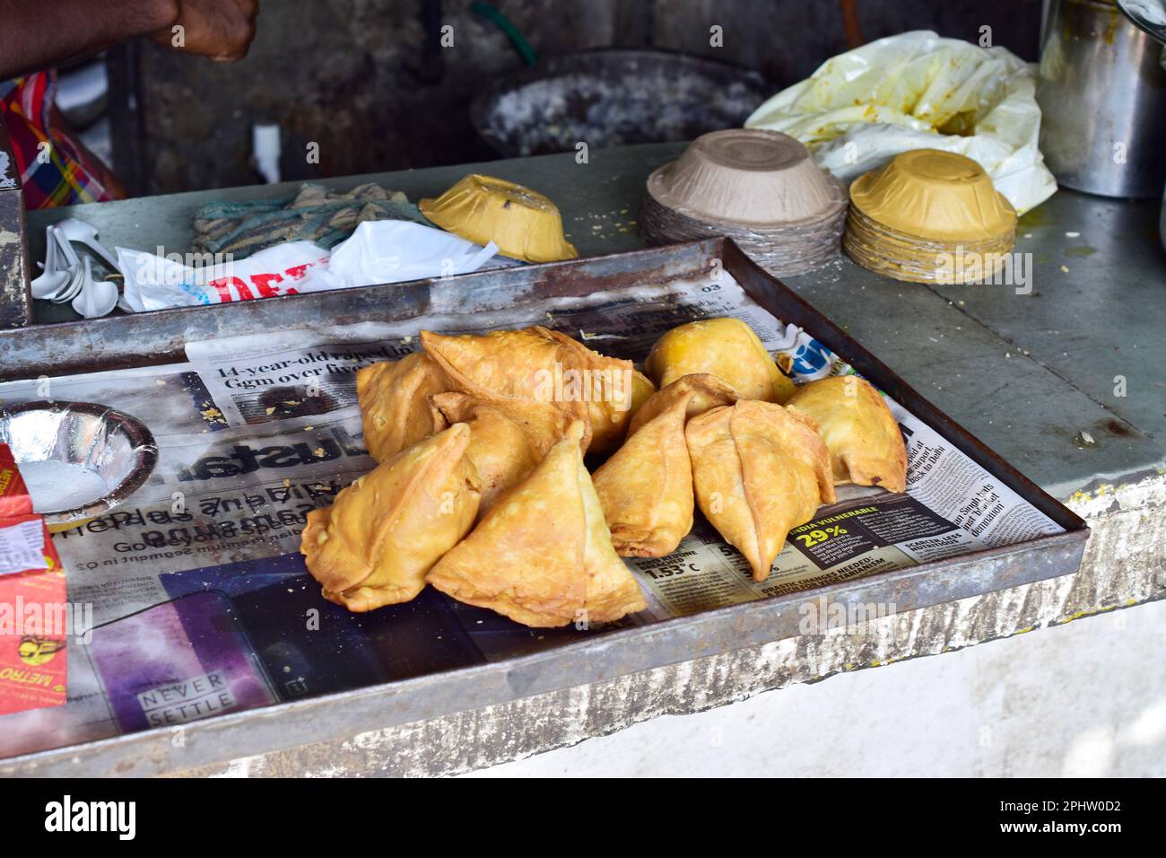 Street food samosa displayed at food corner Stock Photo - Alamy