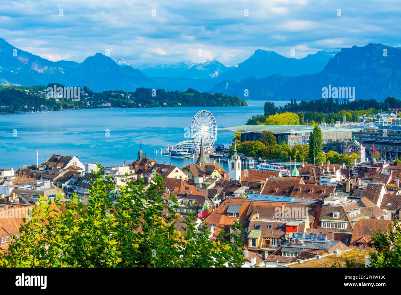 Kkl hall lucerne hi-res stock photography and images - Alamy
