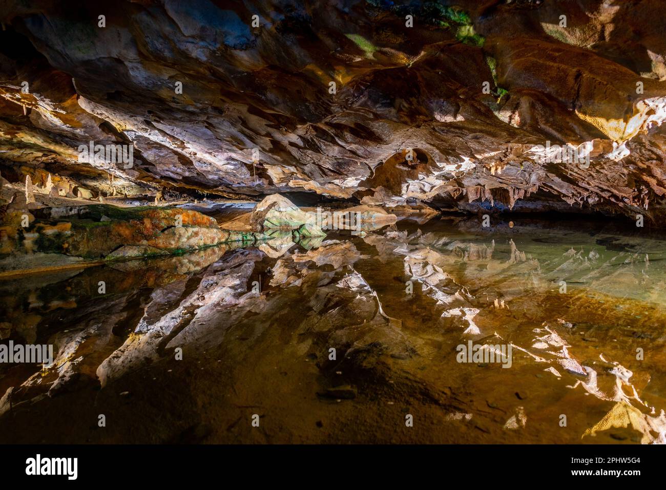 St beatus hoehlen hi-res stock photography and images - Alamy