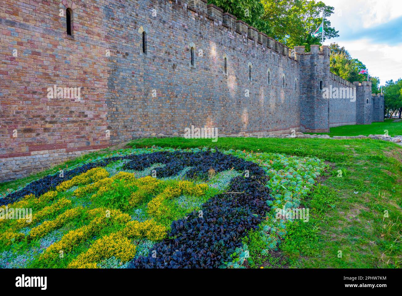 Sunset view of the Cardiff castle in Wales, UK Stock Photo - Alamy