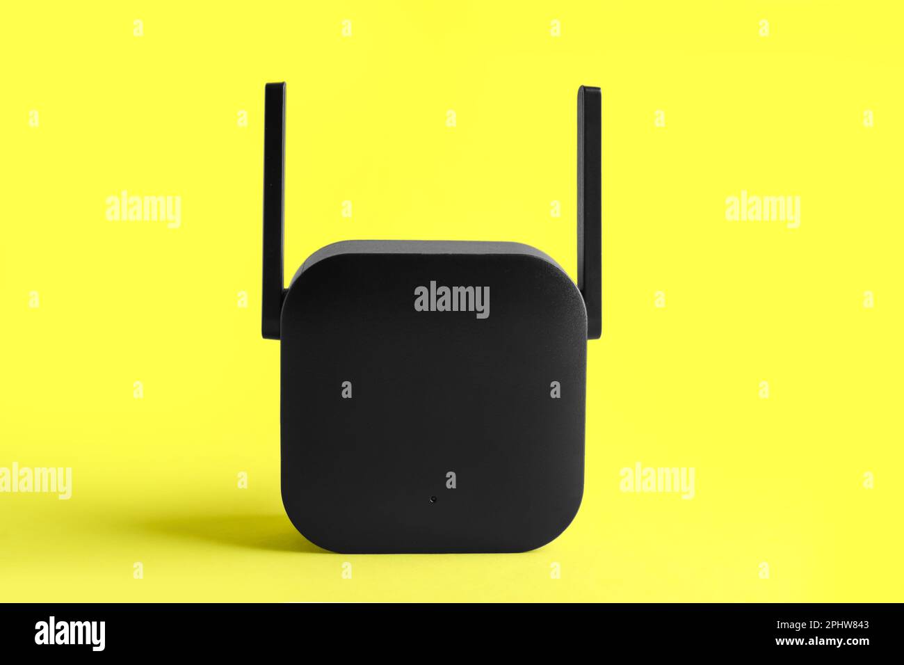 Wifi repeater hi-res stock photography and images - Alamy