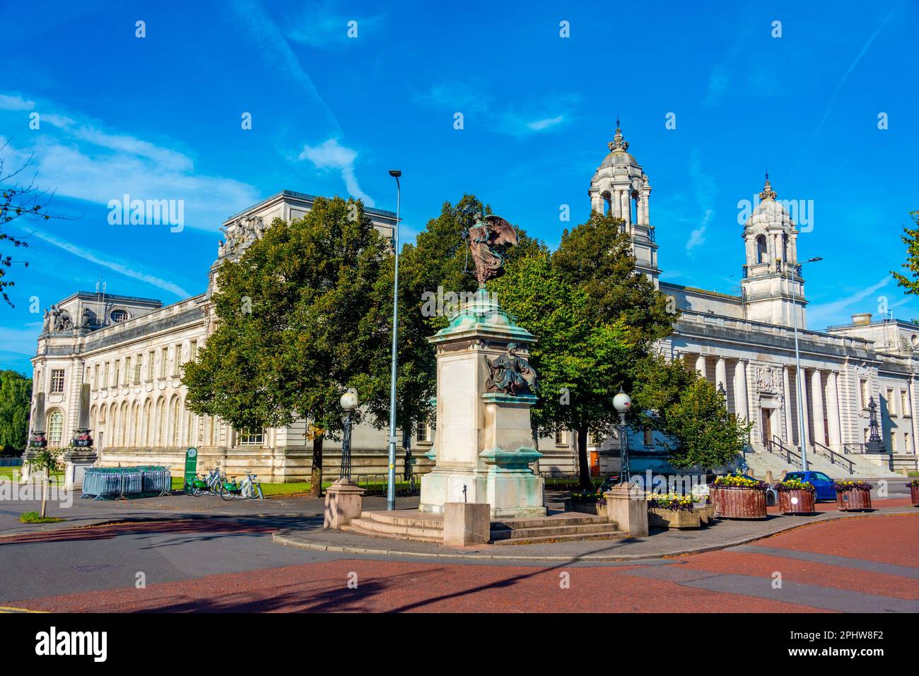 View of Cardiff Crown Court in Wales Stock Photo - Alamy