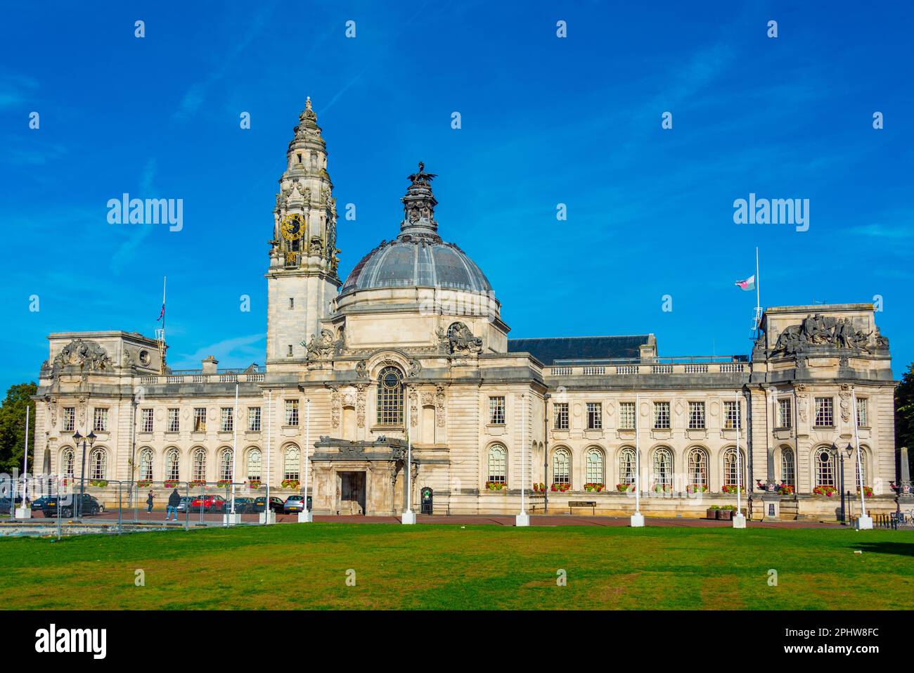 Welsh assembly hall hi-res stock photography and images - Alamy