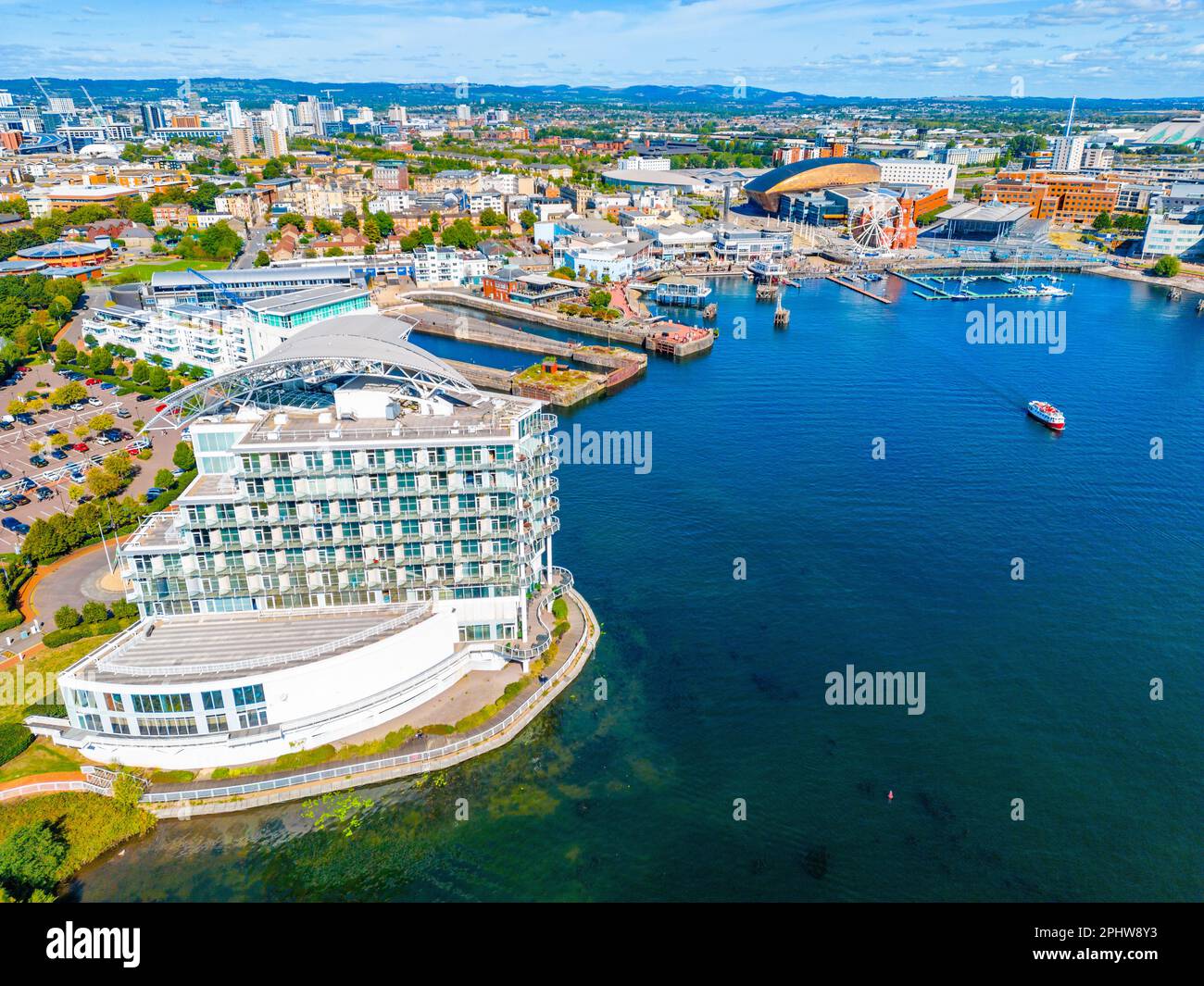 The millennium centre in cardiff docks hi-res stock photography and ...