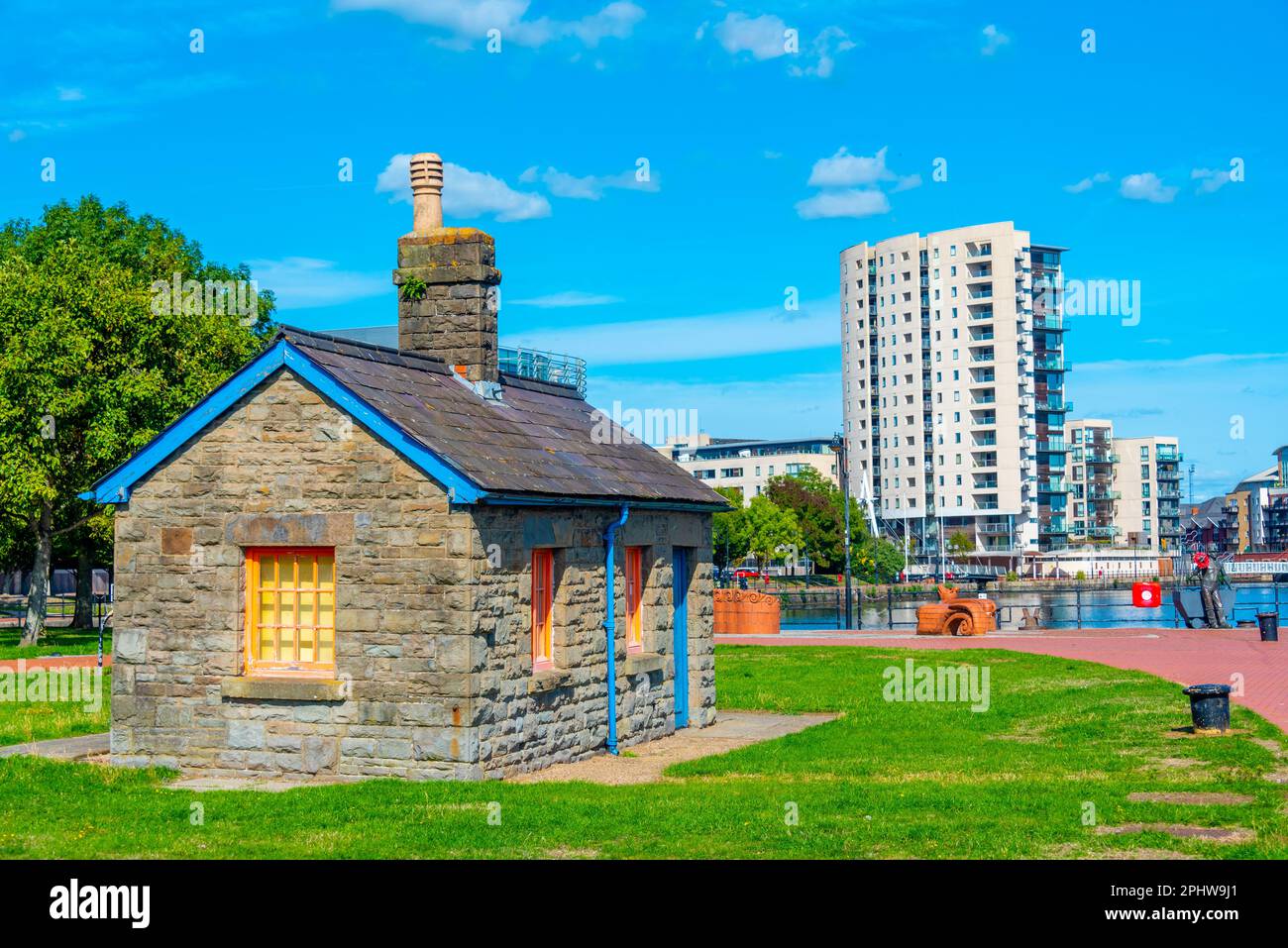 Waterfront of Roath lock in Cardiff, Wales Stock Photo - Alamy