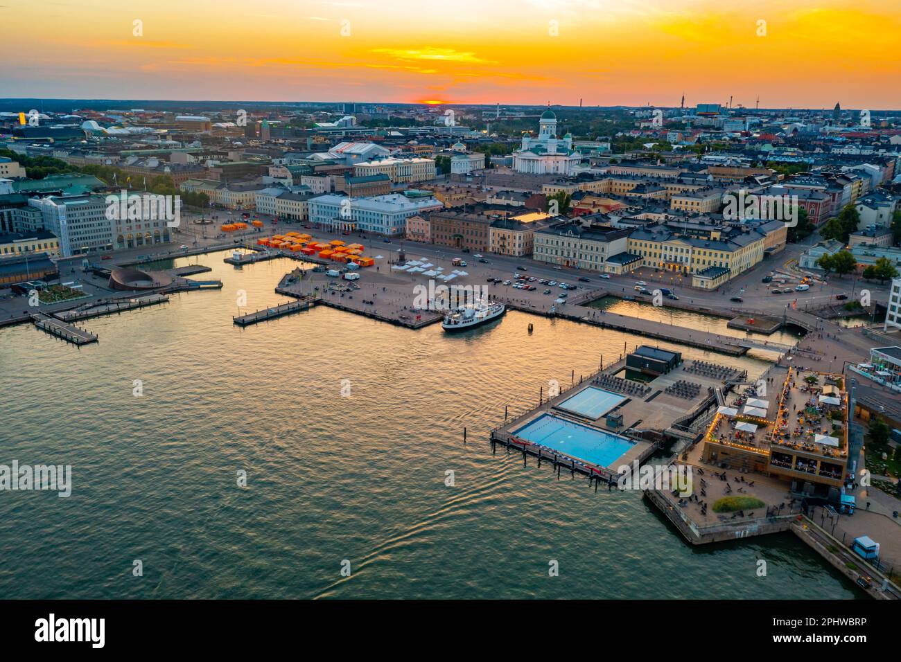 Finland helsinki helsingfors kauppatori hi-res stock photography and ...