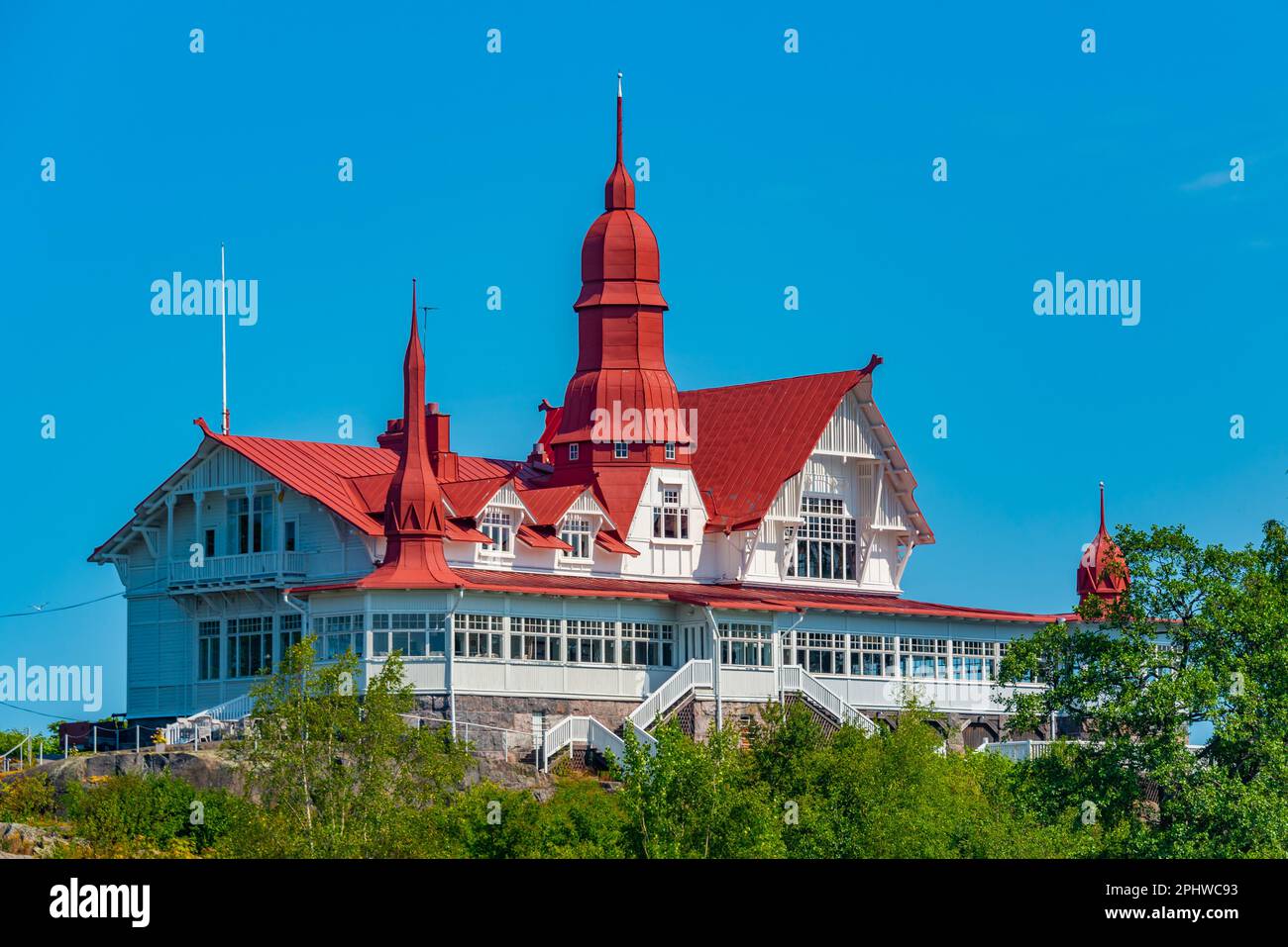 View of Valkosaari inhabited island in the Helsinki bay in Finland ...