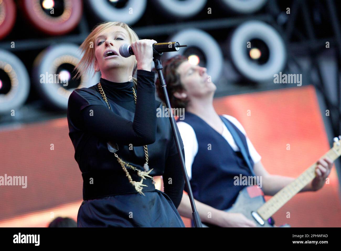 Toni Collette and the Finishperforming at the Live Earth Australia ...