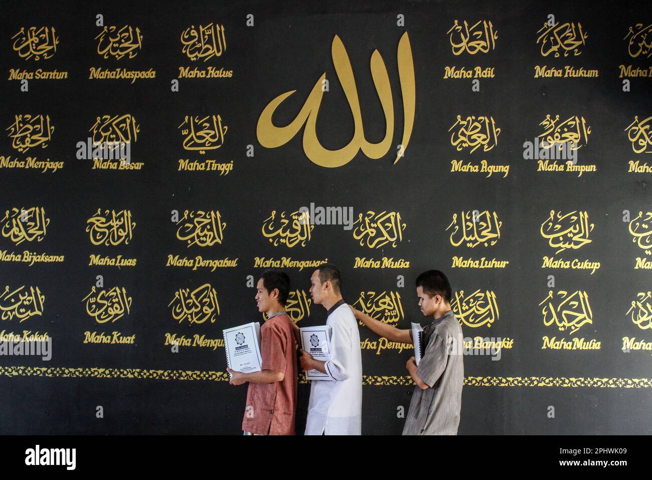 Bandung, West Java, Indonesia. 30th Mar, 2023. Visually impaired Muslim ...