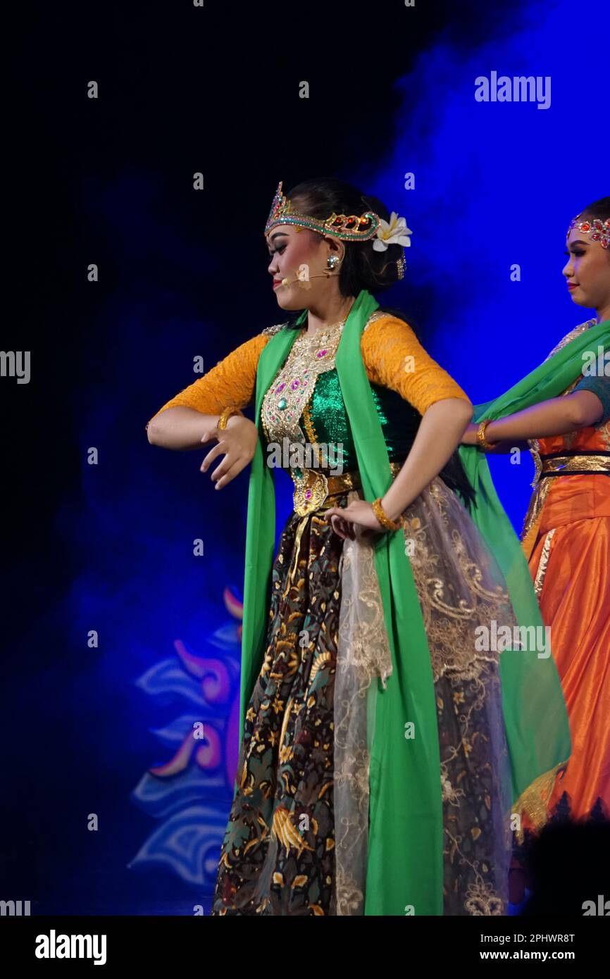 Indonesian perform loh jinawi dance. This dance symbolizes peace ...