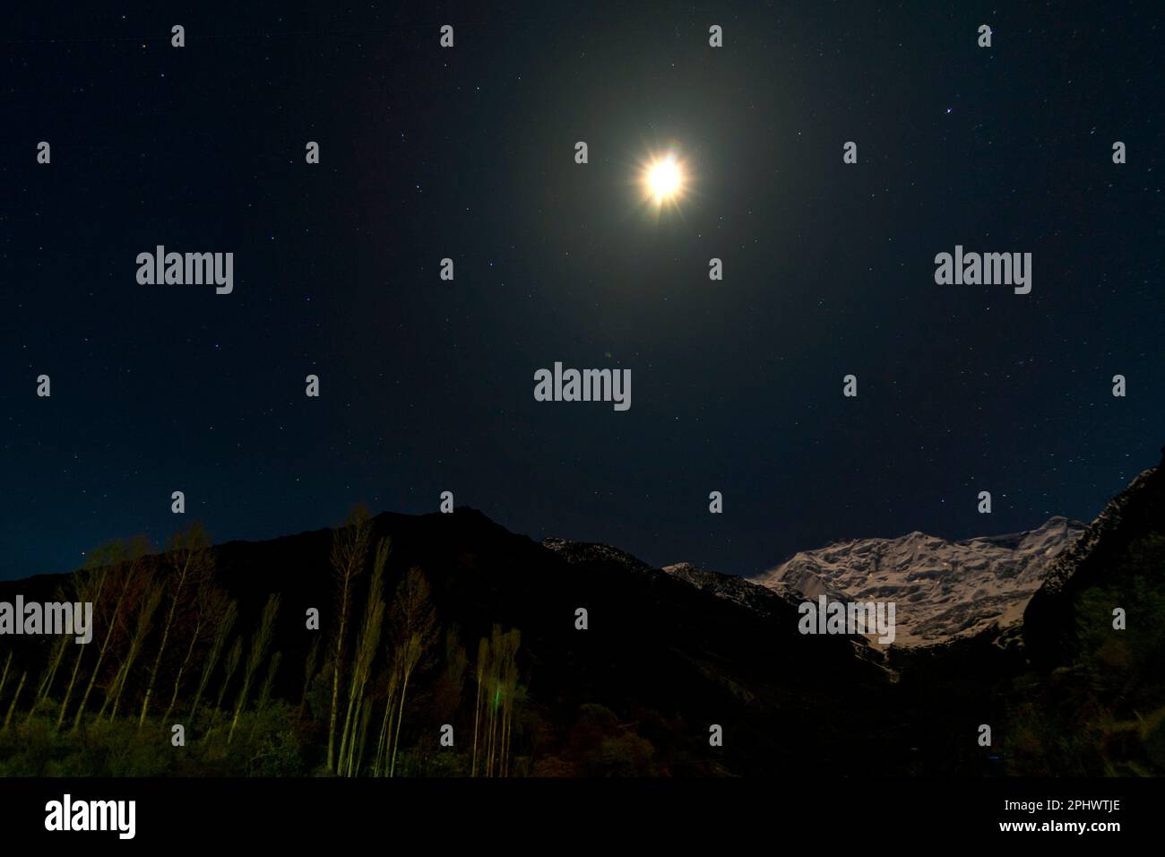 Rakapishi hi-res stock photography and images - Alamy