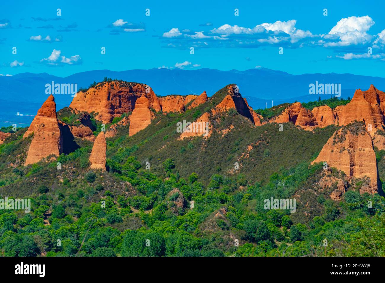 Las Medulas - ancient gold mining site near Ponferrada in Spain Stock ...