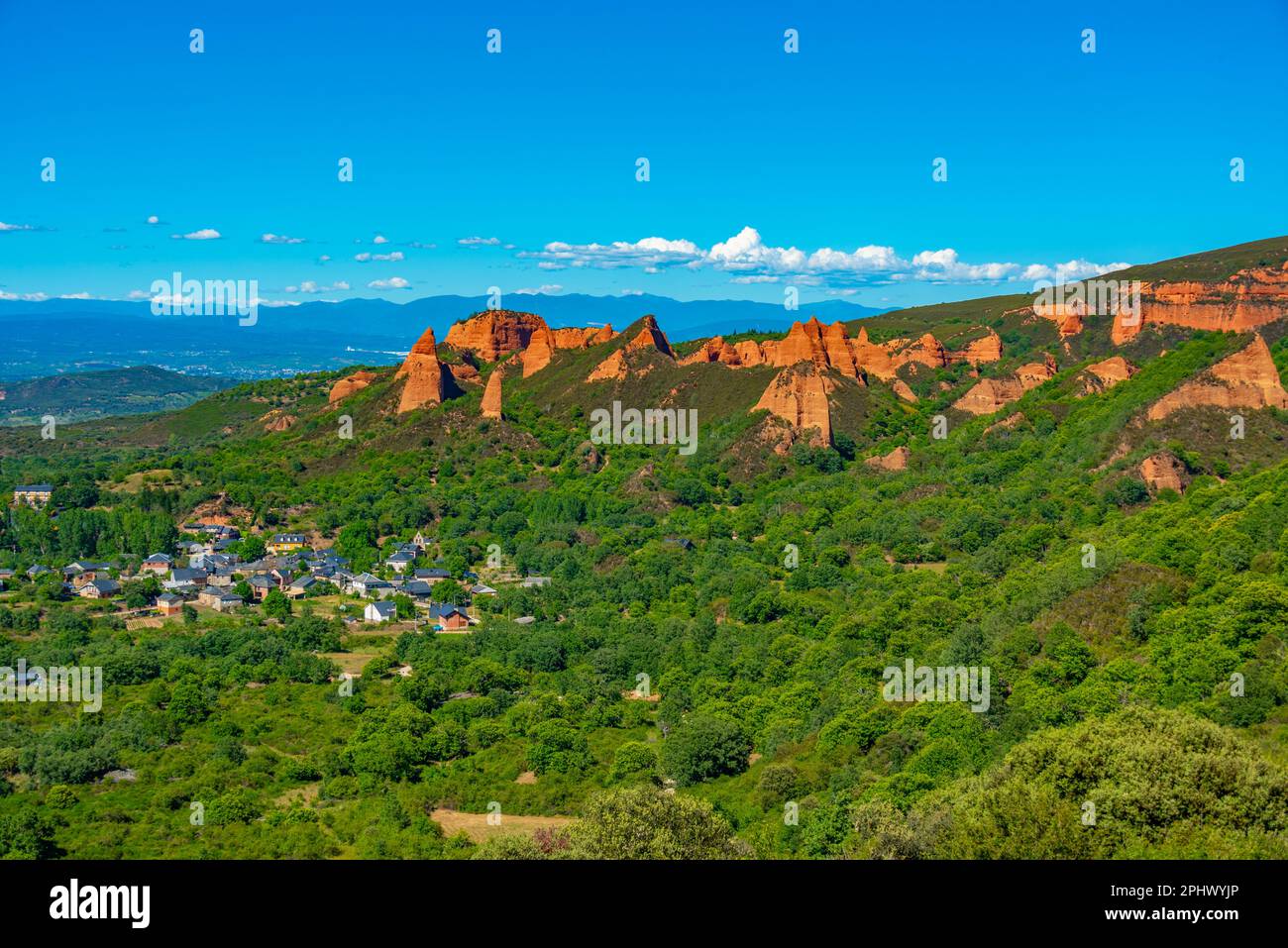 Las Medulas - ancient gold mining site near Ponferrada in Spain Stock ...