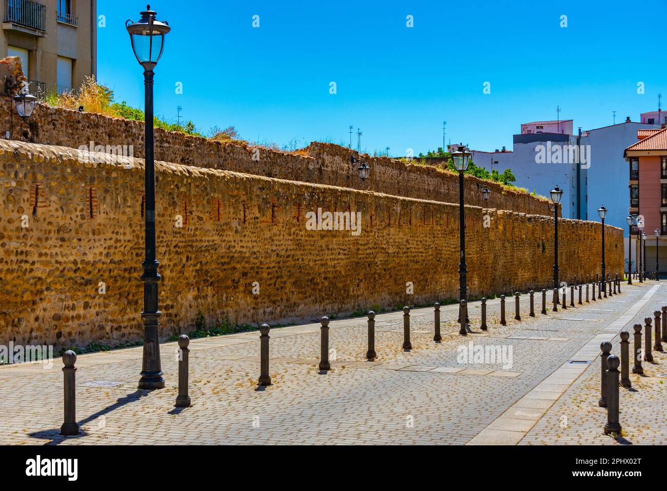 Medieval walls astorga hi-res stock photography and images - Alamy