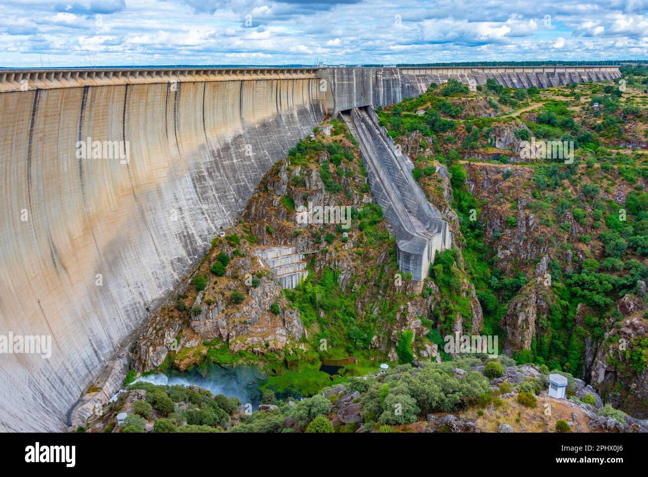 View of Almendra dam in Spain Stock Photo - Alamy