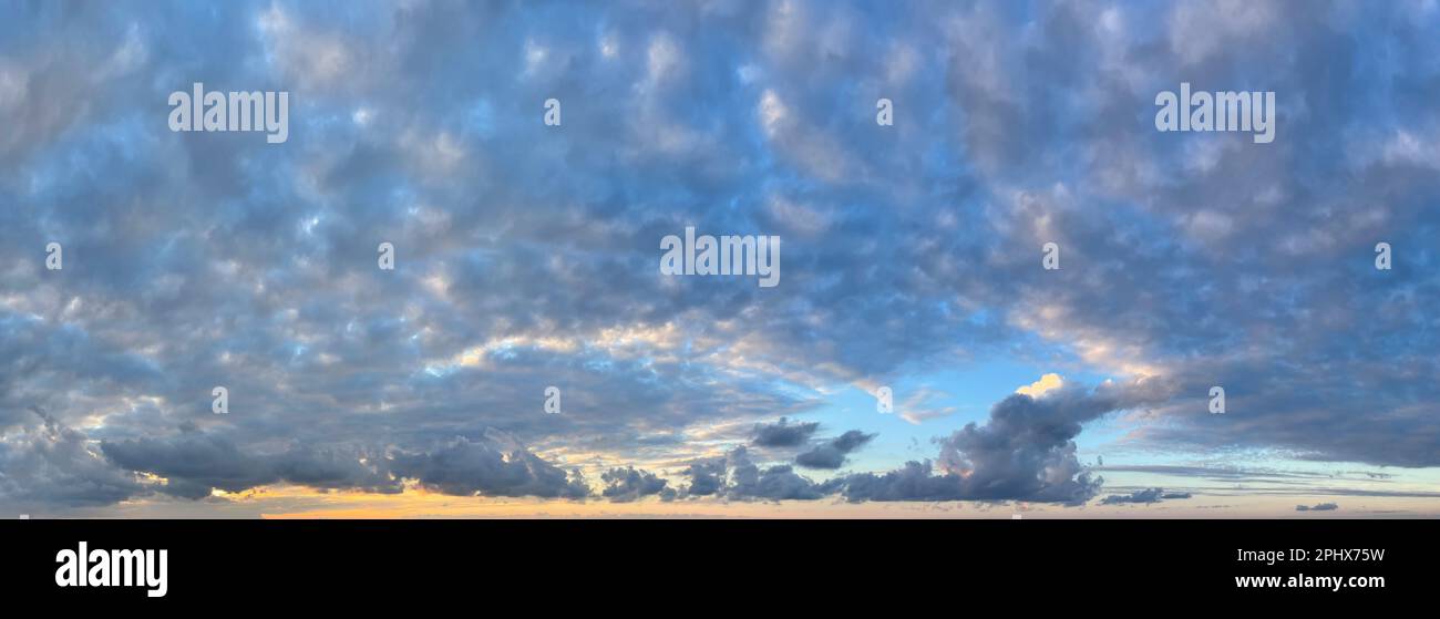 Horizontal outdoors landscape with sky and cloud Stock Photo - Alamy