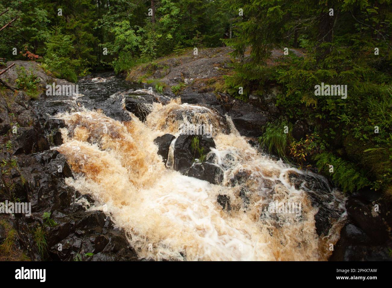 Fast water flow hi-res stock photography and images - Alamy