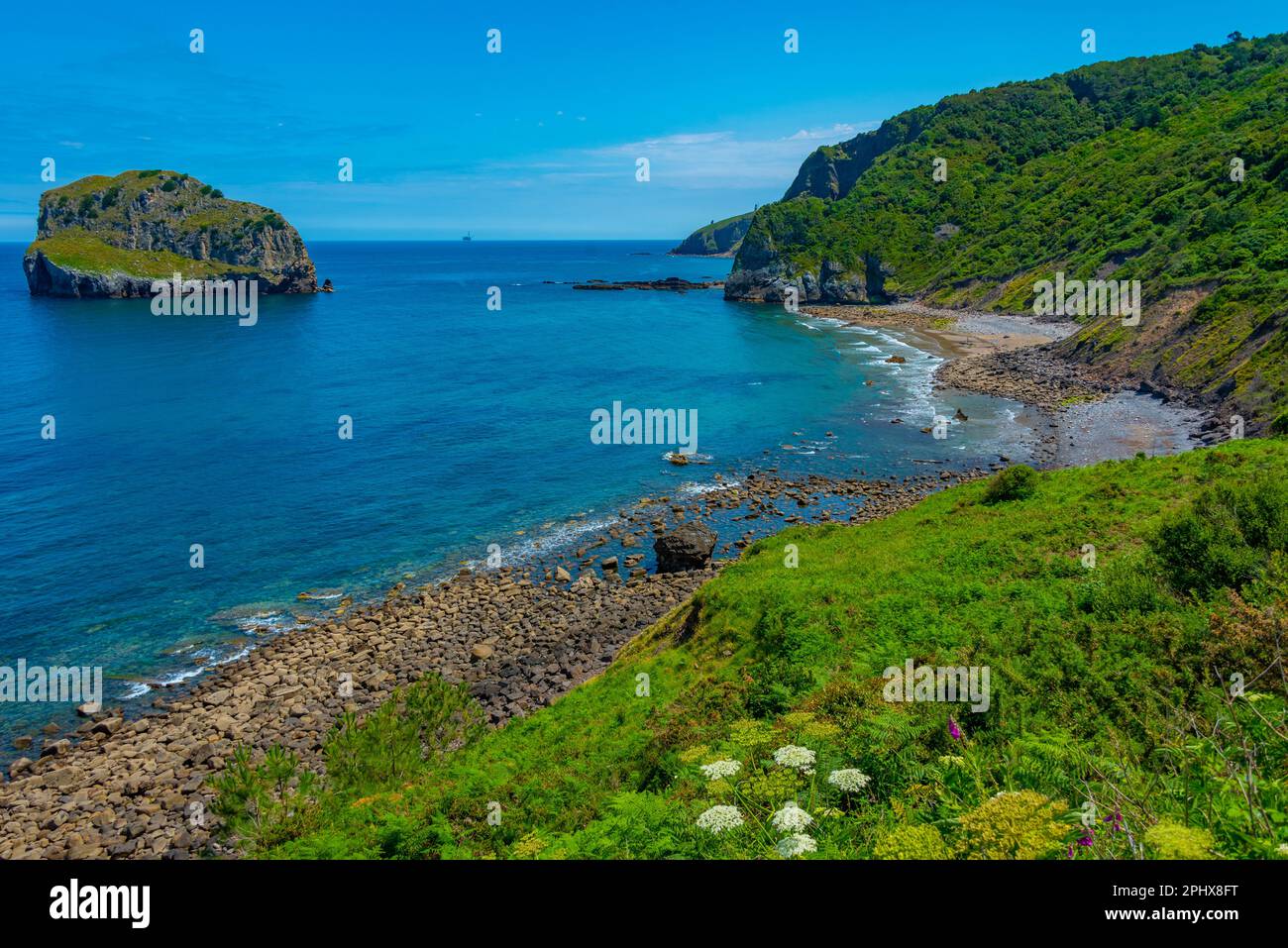 Akatxa irla island near San Juan de Gaztelugatxe church, Spain Stock ...