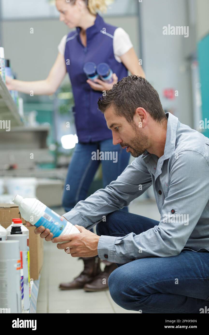 Buying paint hi-res stock photography and images - Alamy