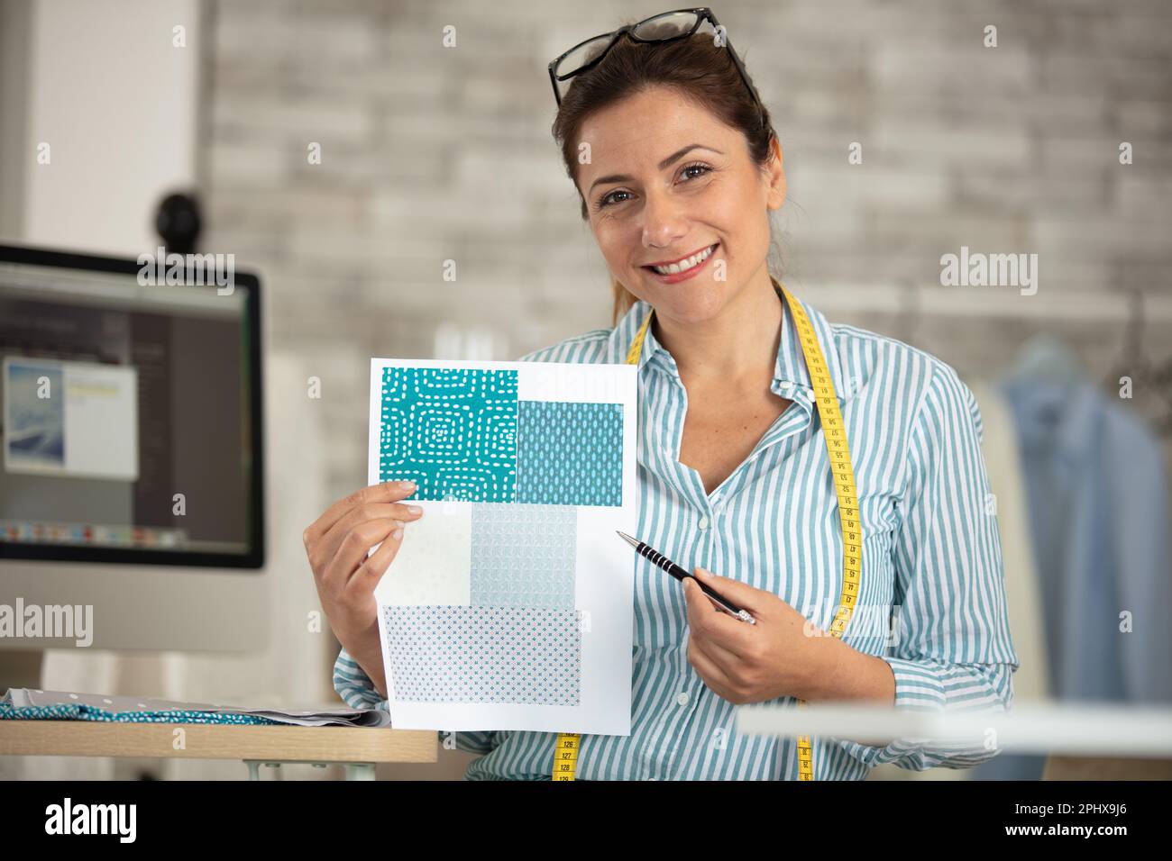 Custom dress trend hi-res stock photography and images - Alamy