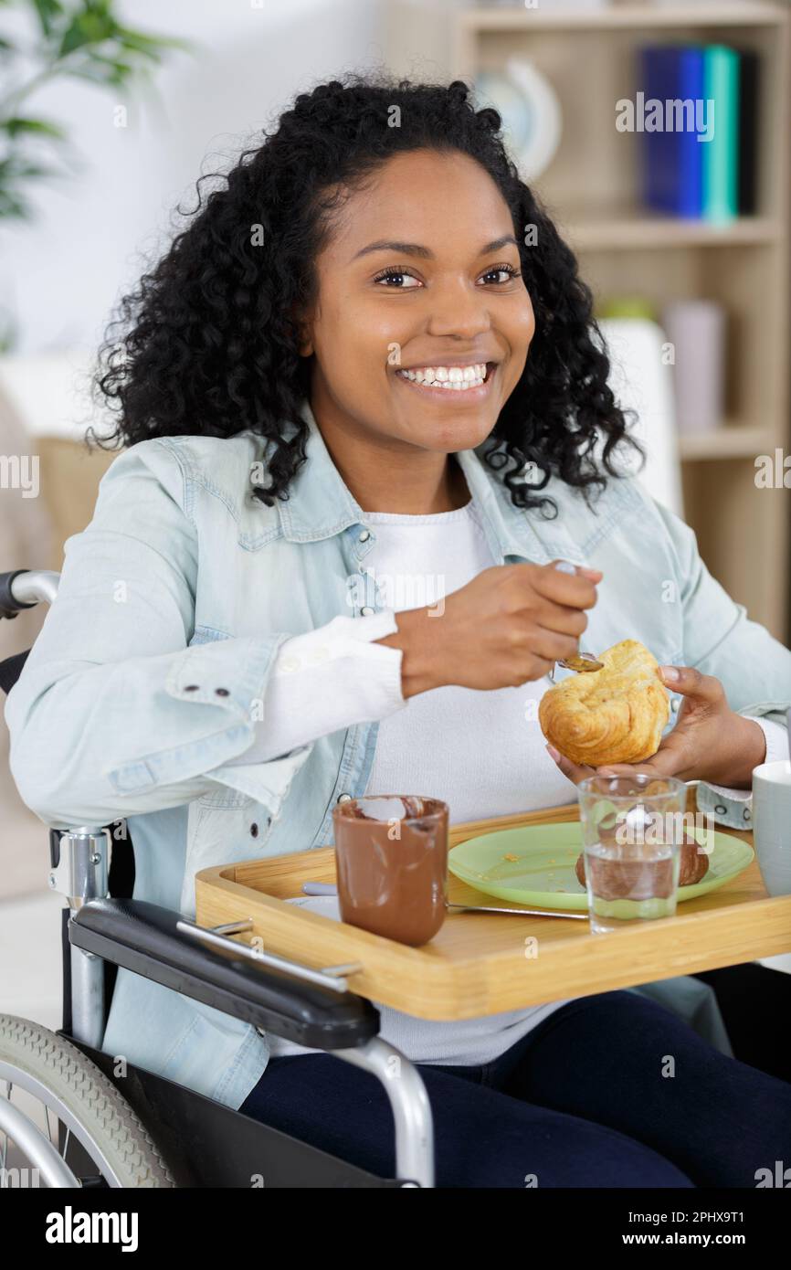 Senior wheelchair eat hi-res stock photography and images - Alamy