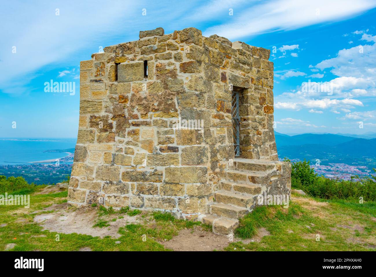 Old observation tower at Jaizkibel hill at Irun, Spain Stock Photo - Alamy