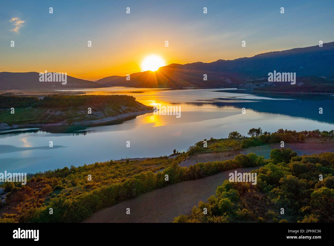Embalse de yesa yesa reservoir hi-res stock photography and images - Alamy