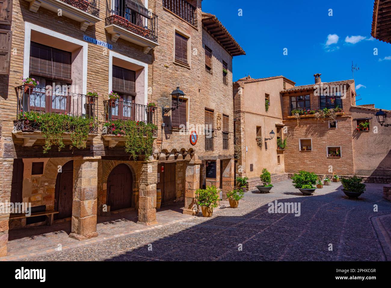 Medieval street in Spanish village Alquezar Stock Photo - Alamy