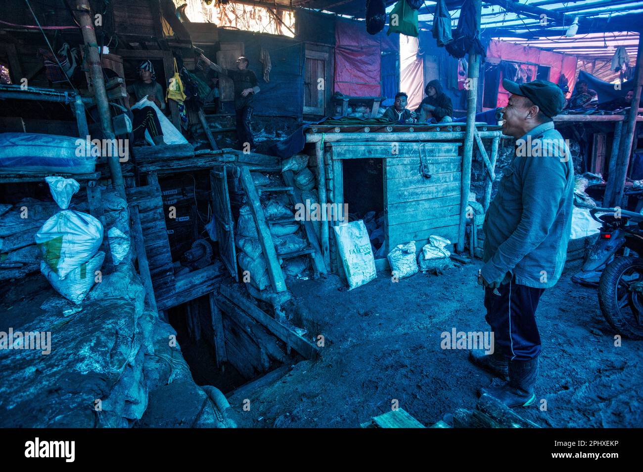 Inside a gold mine in indonesia hi-res stock photography and images - Alamy