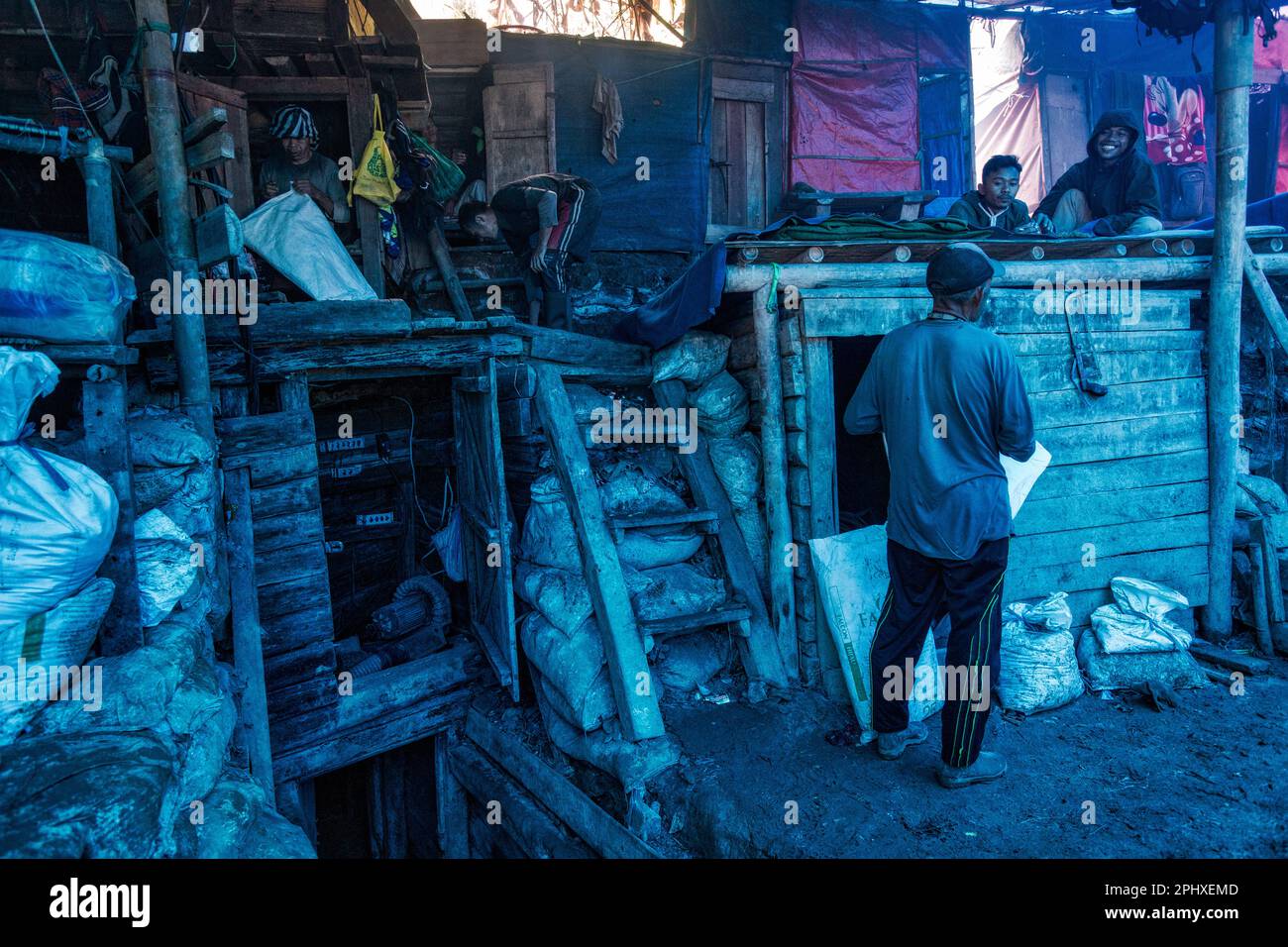 Inside a gold mine in indonesia hi-res stock photography and images - Alamy
