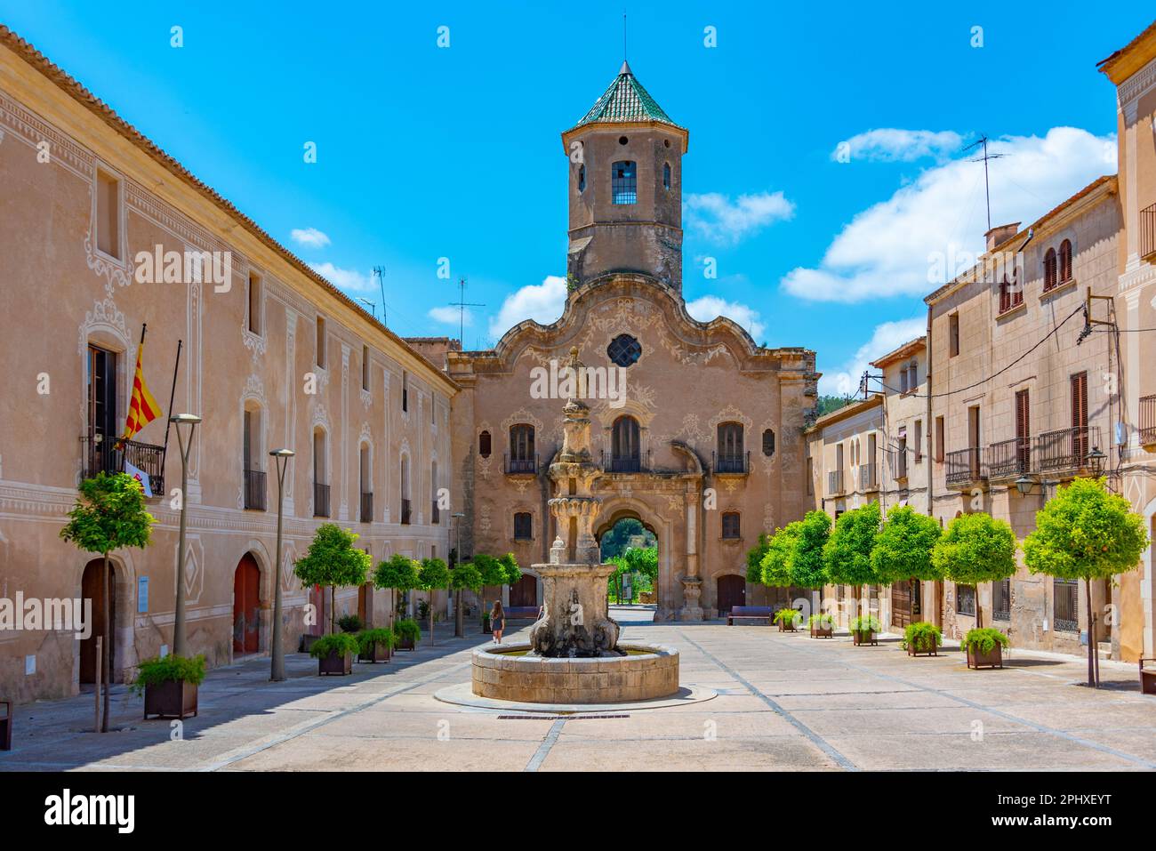 Church monastery abbey catholic nun hi-res stock photography and images ...