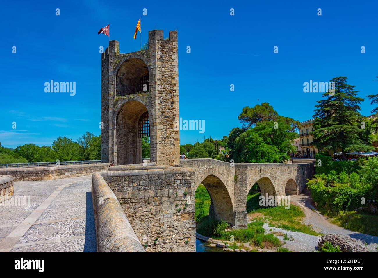 Medieval bridge in Spanish town Besalu Stock Photo - Alamy