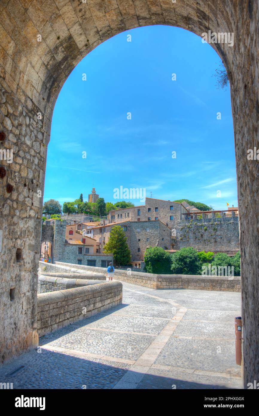 Medieval bridge in Spanish town Besalu Stock Photo - Alamy