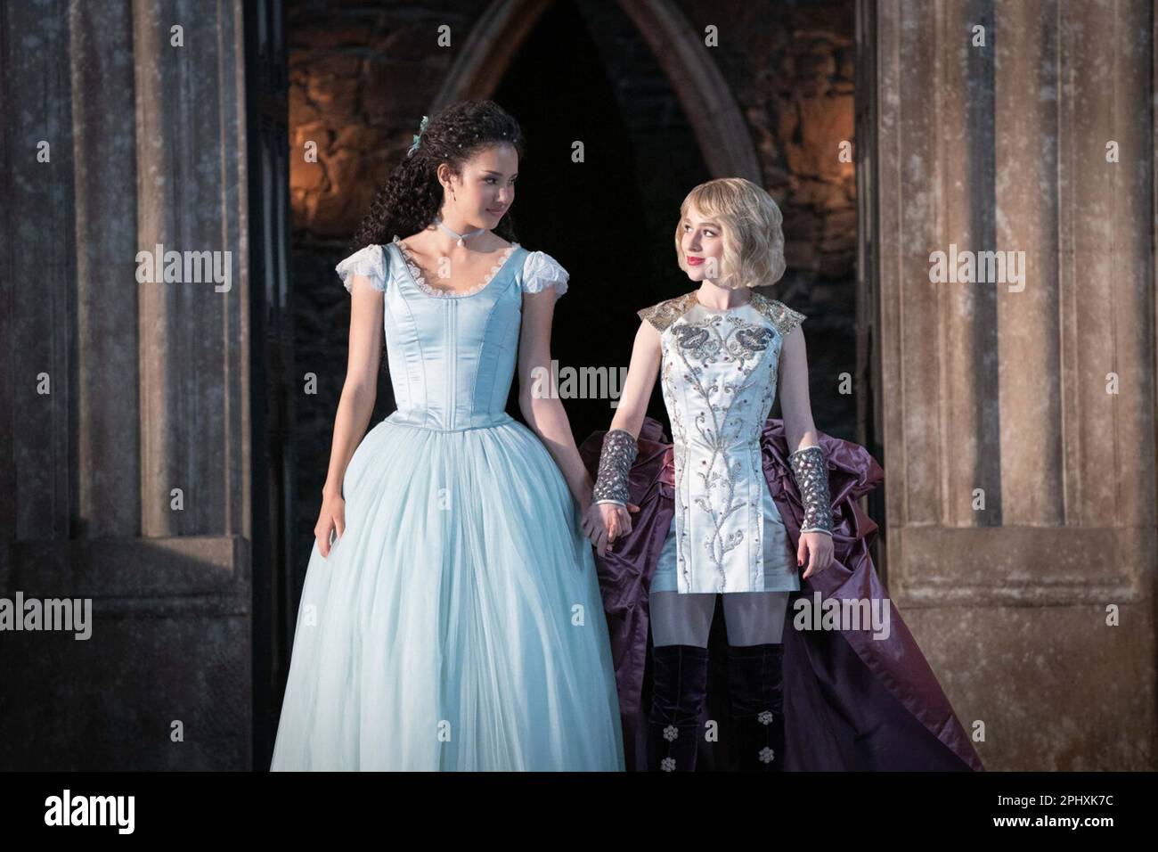 THE SCHOOL FOR GOOD AND EVIL (2022) SOFIA WYLIE SOPHIA ANNE CARUSO PAUL ...