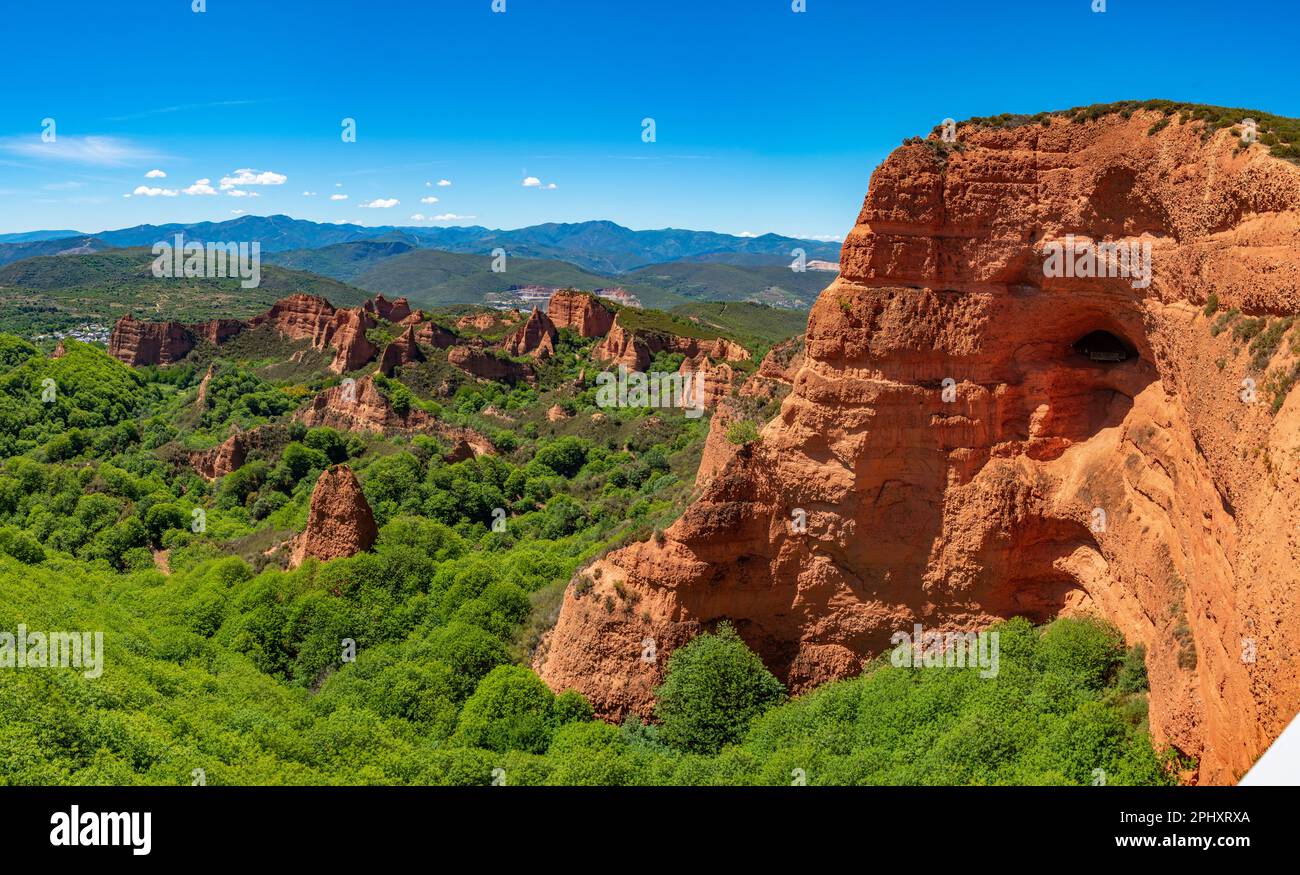 Las Medulas - ancient gold mining site near Ponferrada in Spain Stock ...
