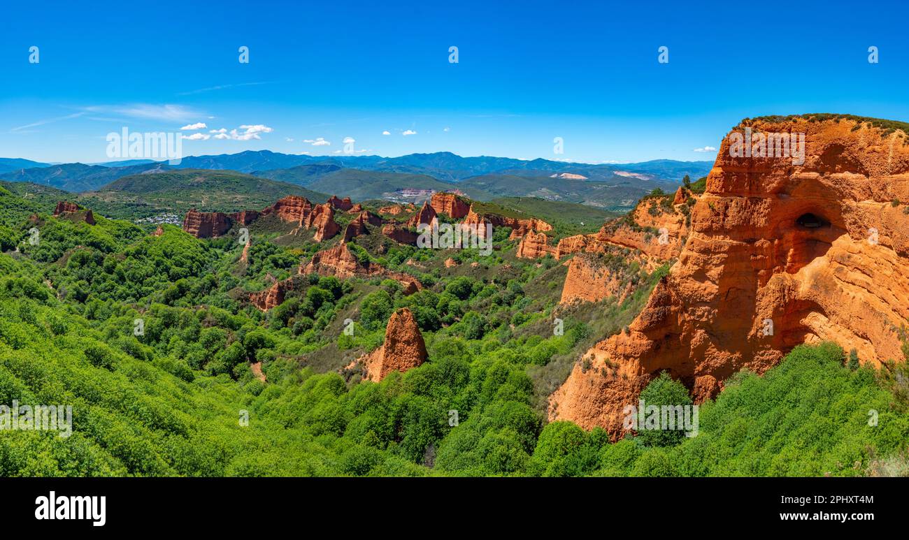 Las Medulas - ancient gold mining site near Ponferrada in Spain Stock ...