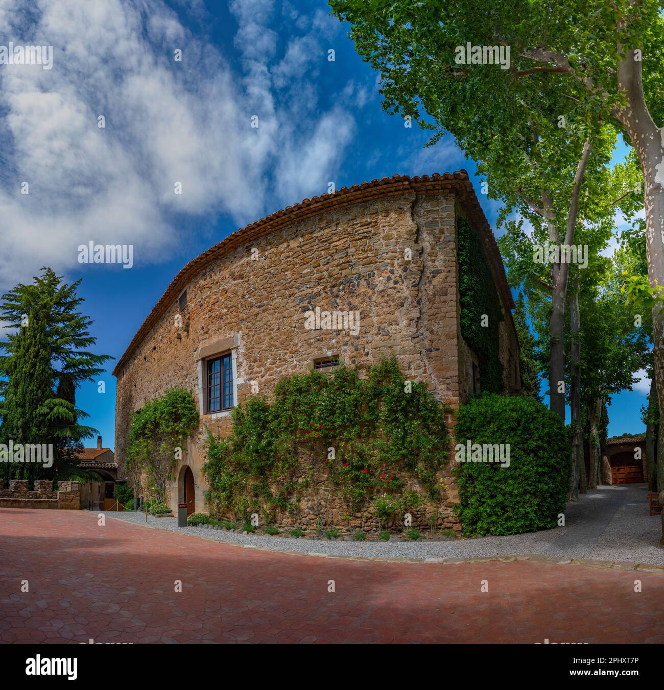 Gala dali castle in pubol hi-res stock photography and images - Alamy