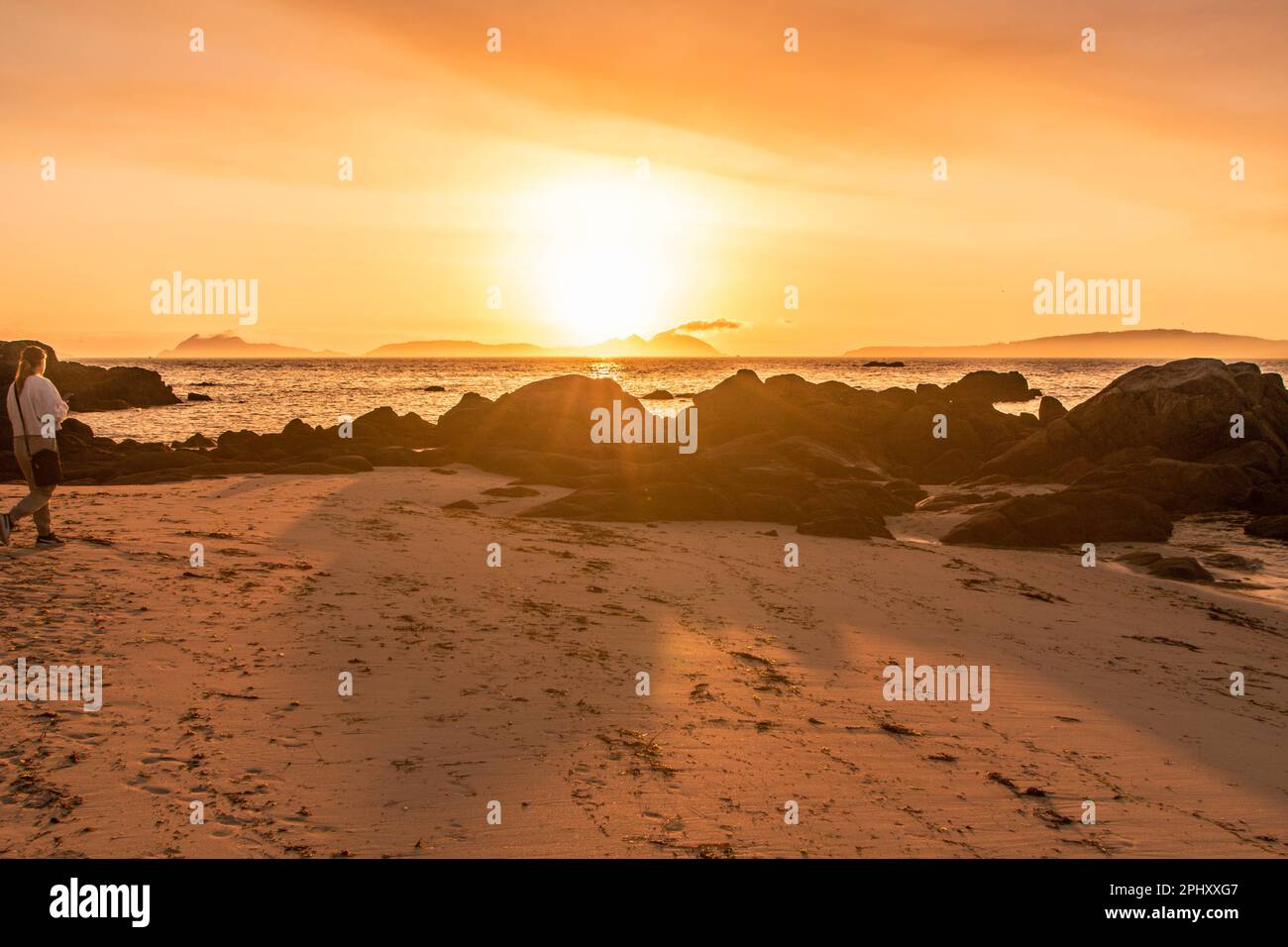 Sunset on Samil beach, Vigo, Galicia, Spain Stock Photo - Alamy