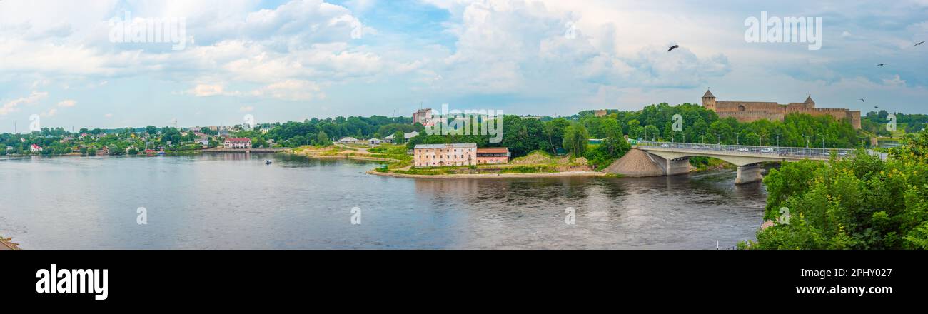 Bridge over Narva river between Russia and Estonia Stock Photo - Alamy