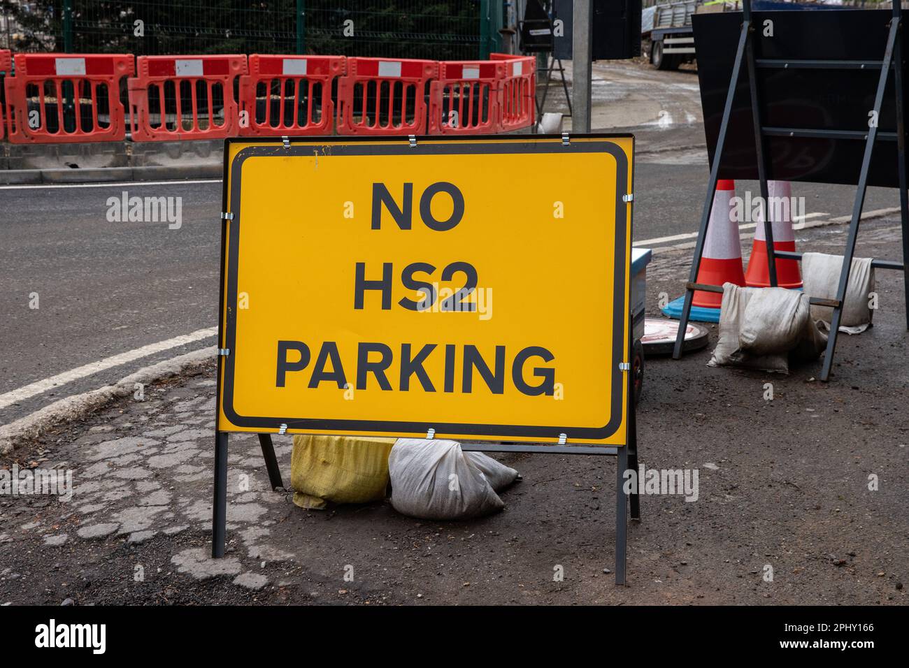 No hs2 parking hi-res stock photography and images - Alamy
