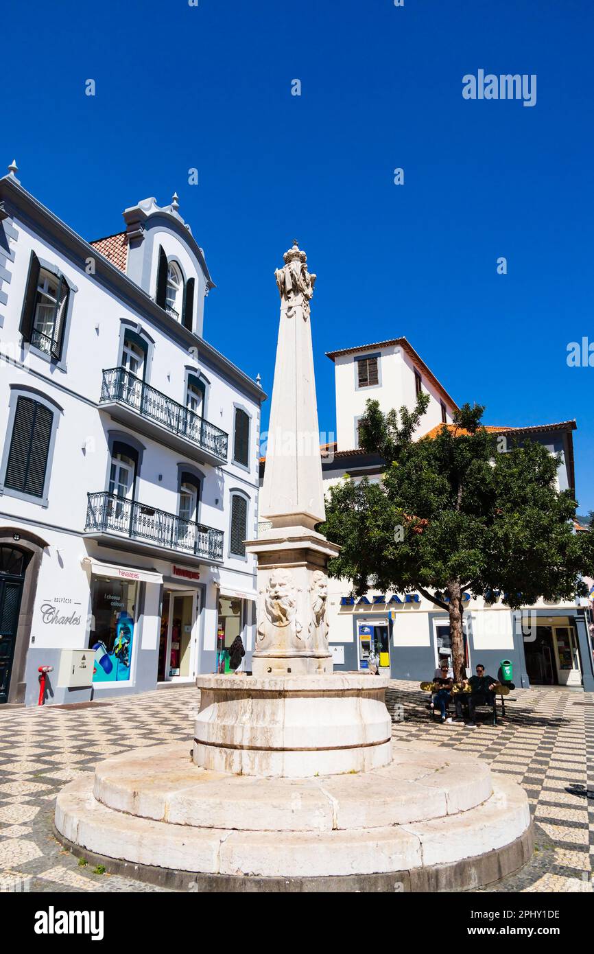 Portugal madeira cathedral lady hi-res stock photography and images - Alamy