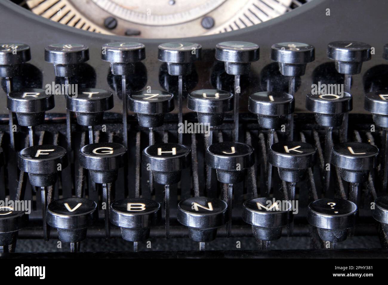 old mechanical black typewriter, keyboard Stock Photo - Alamy