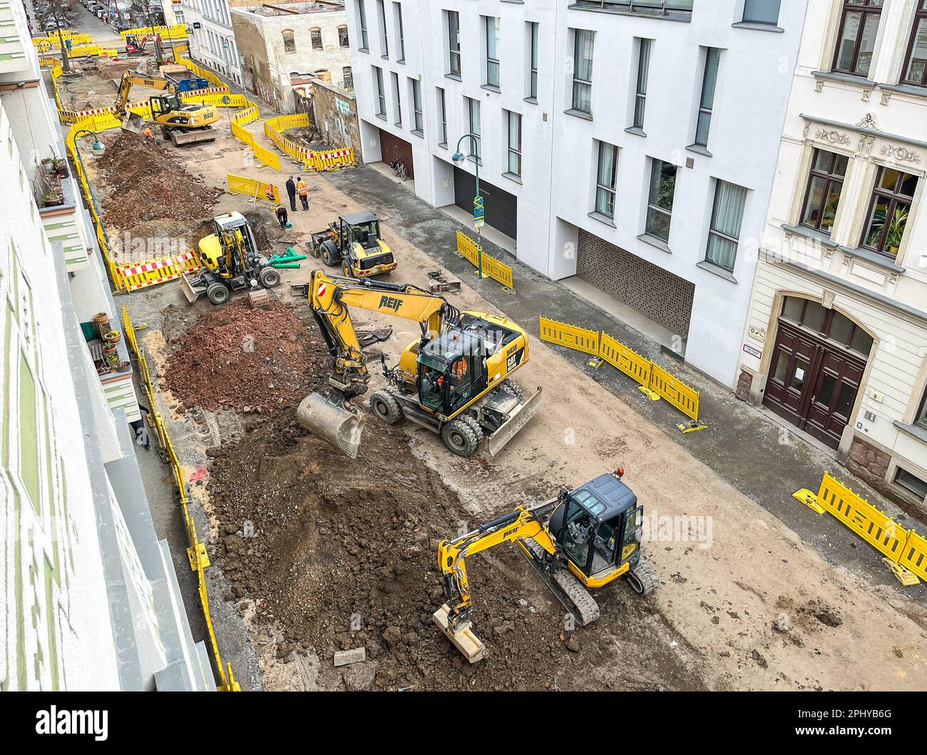 Leipzig, Germany. 29th Mar, 2023. Several excavators are at work on a ...
