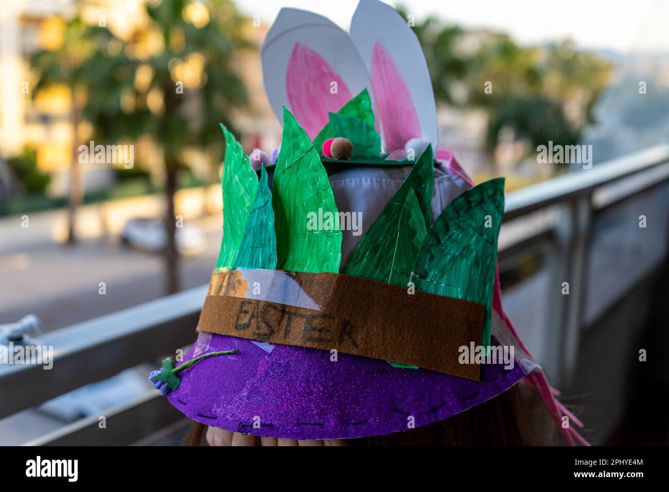 Home-made easter hat, rabbit style Stock Photo - Alamy