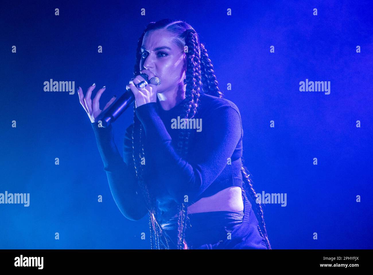 Gaia live concert hi-res stock photography and images - Alamy